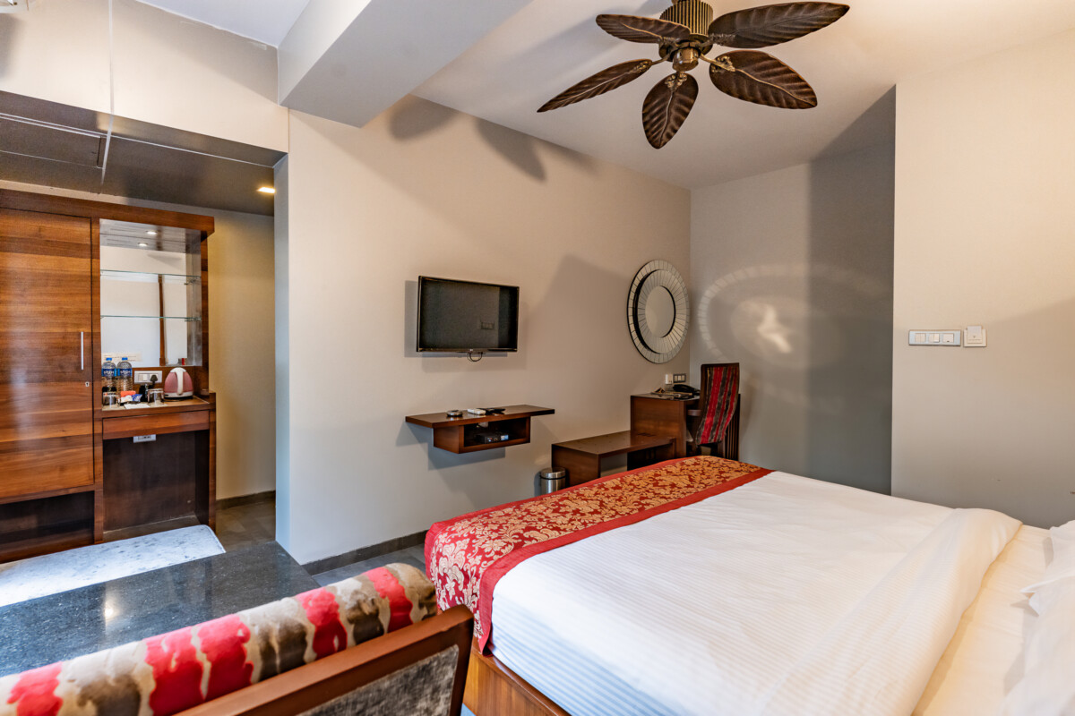 Deluxe Rooms|Candolim Beach|North Goa Hotel|Luxury Stay | Zense Resort